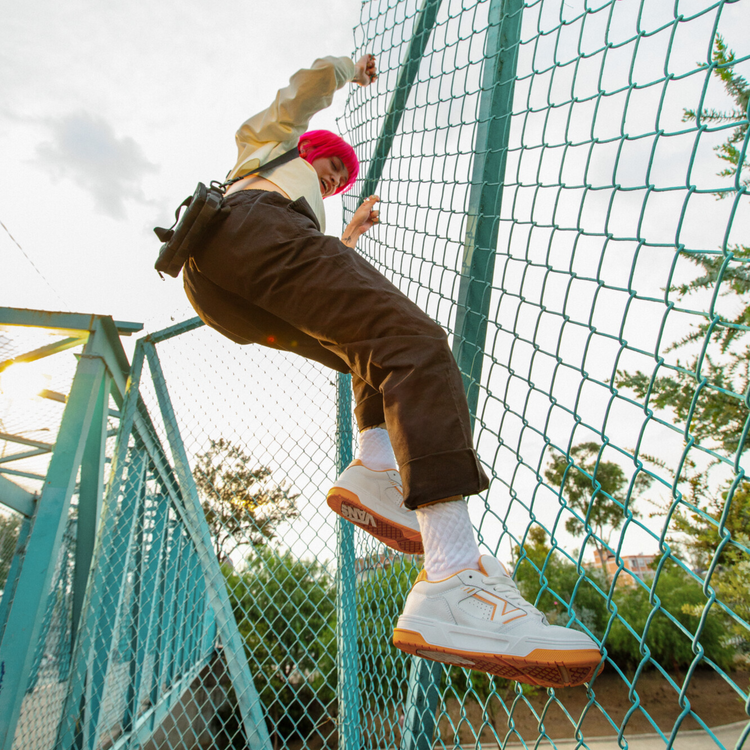 Vans Perú Oficial | Zapatillas para Hombres, Mujeres y Niños